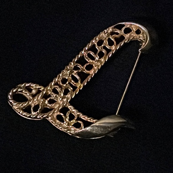 Mamselle | Jewelry | Vintage Mamselle Gold Tone Filigree Letter L ...